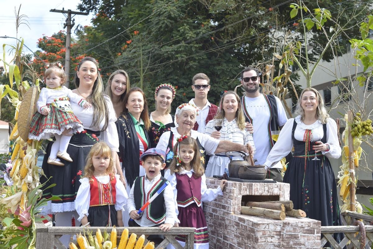 Carretela Del Vin: Santa Teresa Celebra 150 Anos de Imigração Italiana ...